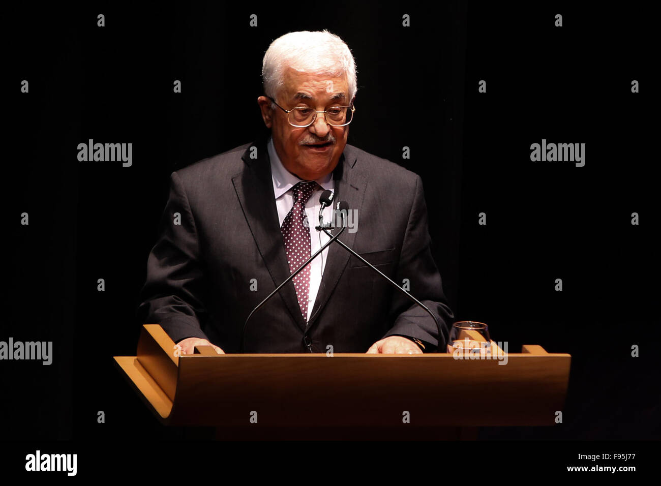 Ramallah, West Bank, Palestinian Territory. 14th Dec, 2015. Palestinian ...