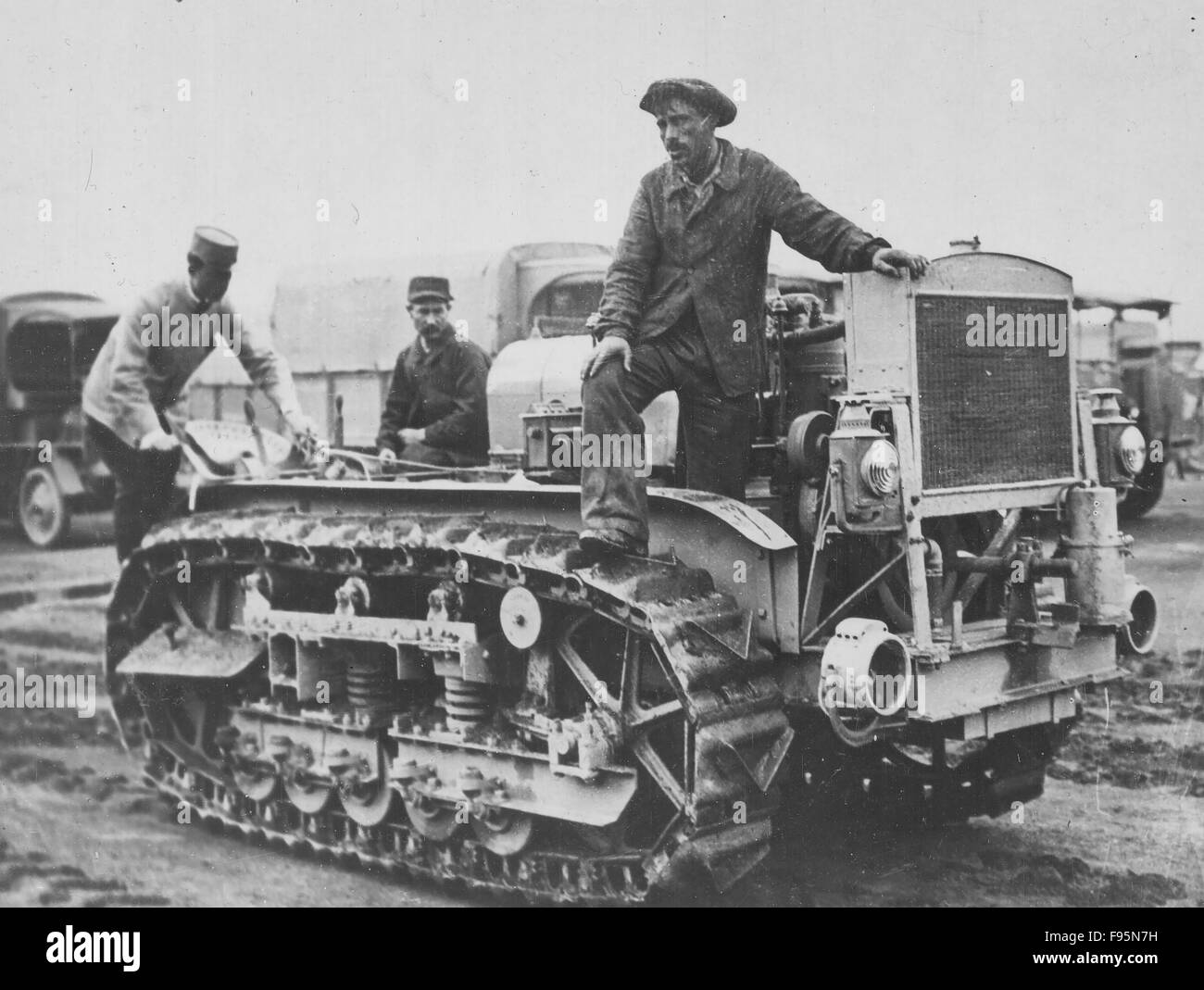 Ww1 artillery hi-res stock photography and images - Alamy