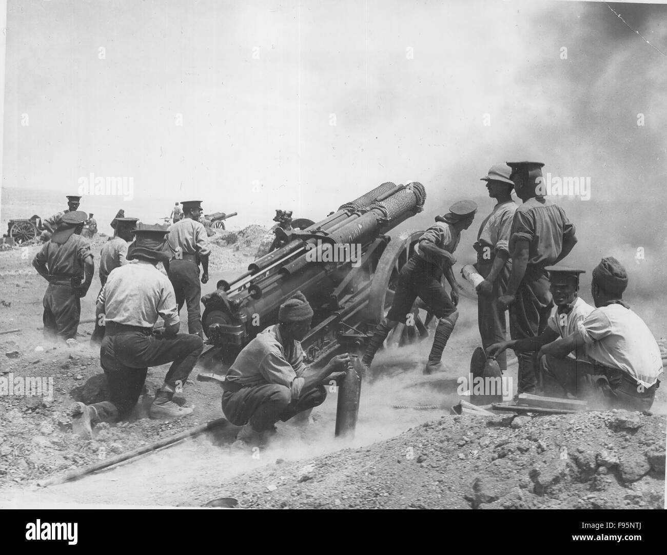 Gallipoli and the dardanelles part 2 60 pounder hi-res stock ...