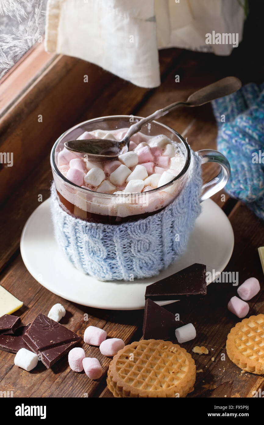 Hot chocolate with marshmallows Stock Photo - Alamy