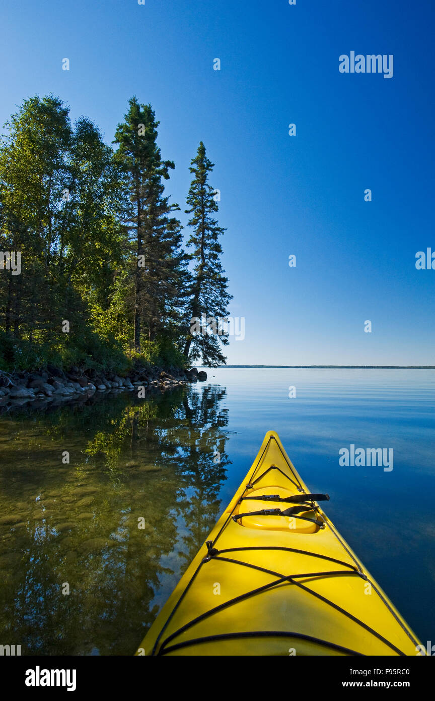 Clear kayaking hi-res stock photography and images - Alamy