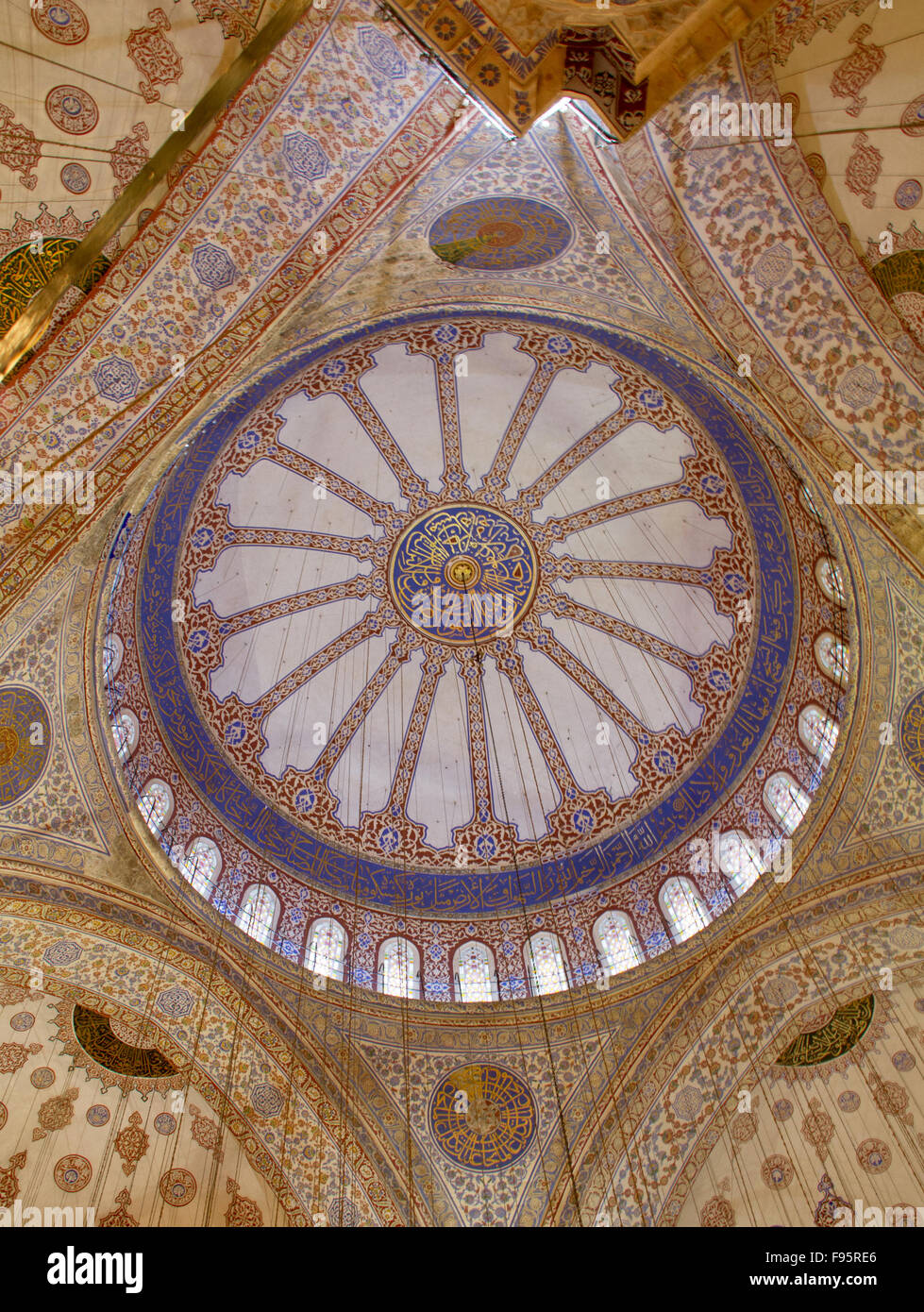 Blue mosque istanbul interior hi-res stock photography and images - Alamy