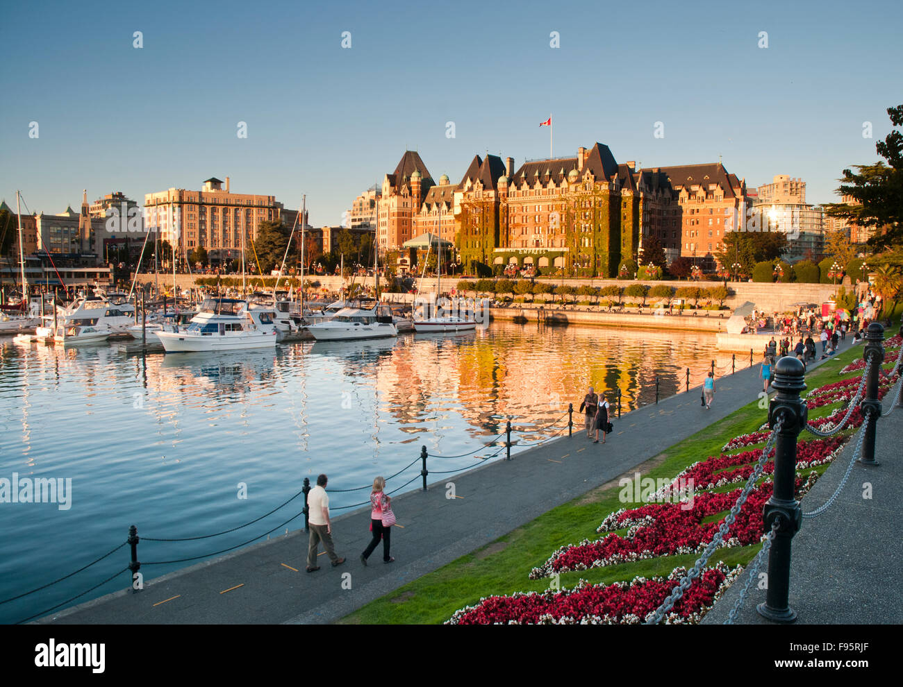 Tourist in victoria harbour hi-res stock photography and images - Alamy