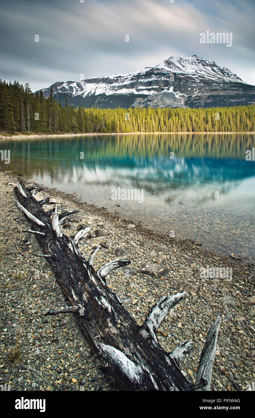 Mount Outram and Glacier Lake, Alberta, Canada Stock Photo - Alamy