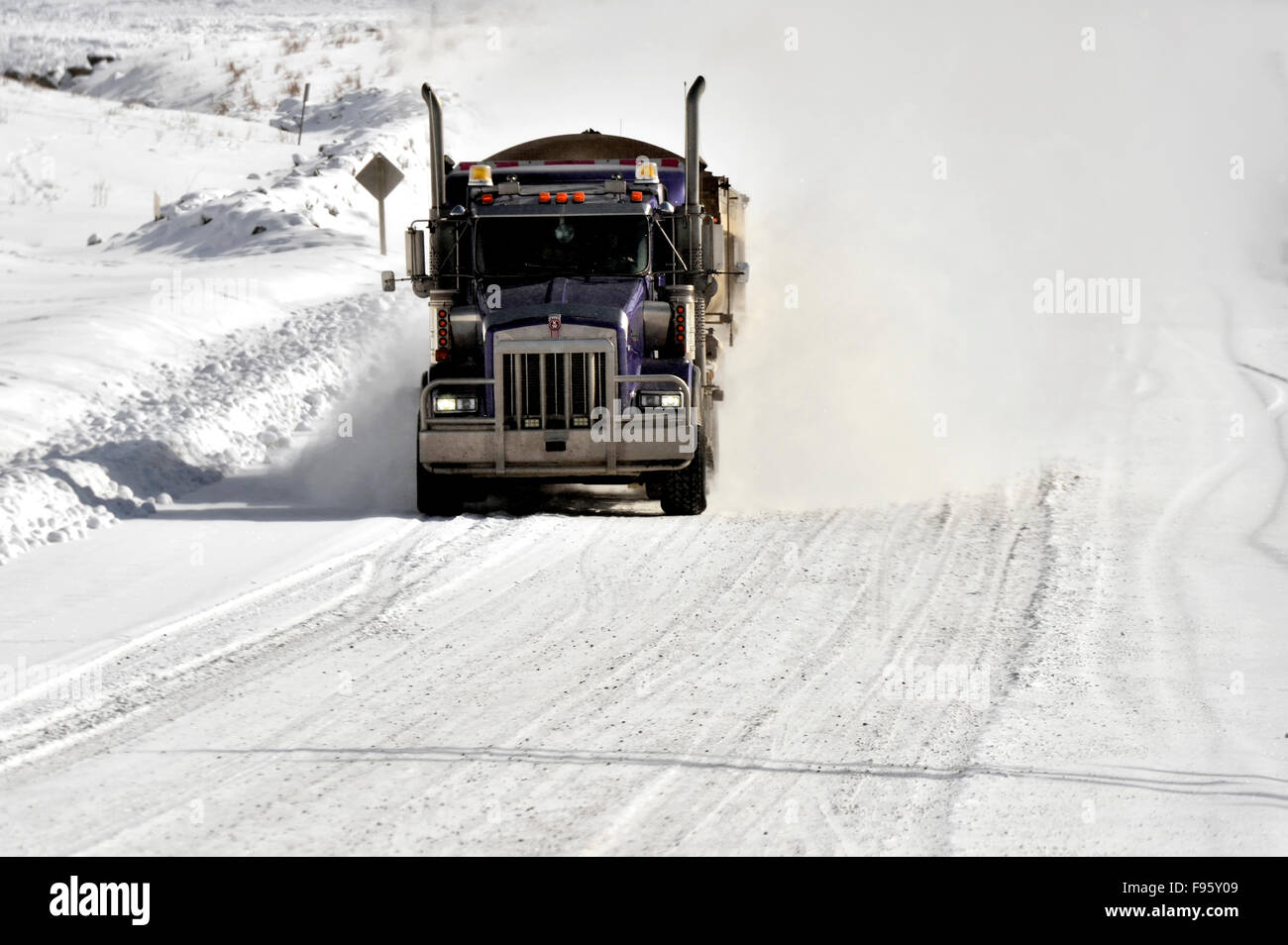 Tractor and trailer on the road hi-res stock photography and images - Alamy