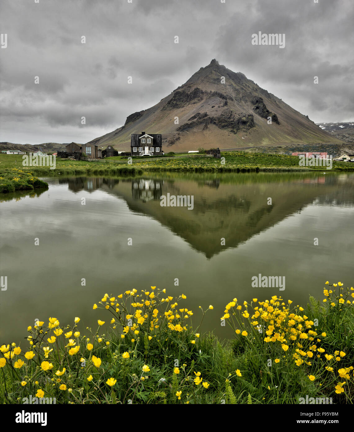 Arnarstapi hi-res stock photography and images - Alamy