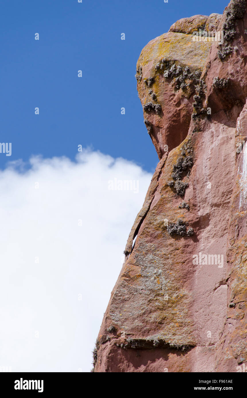 Buddha face at Amaru Muru, a mysterious ‘doorway’ carved into a rock ...