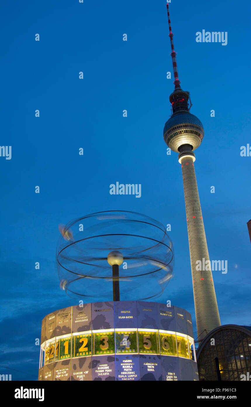 Worldtime clock alexanderplatz hi-res stock photography and images - Alamy