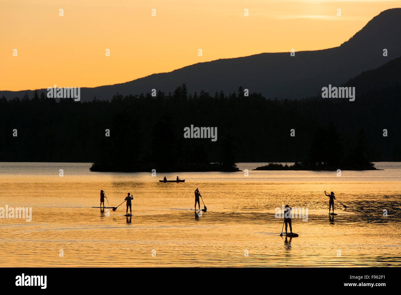 Ruby Lake Canada High Resolution Stock Photography and Images - Alamy