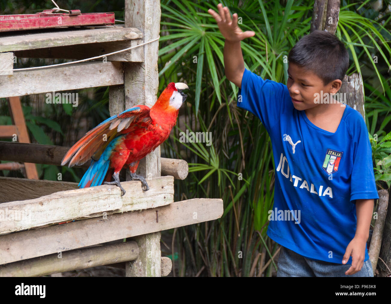Amazon river people children hi-res stock photography and images - Alamy