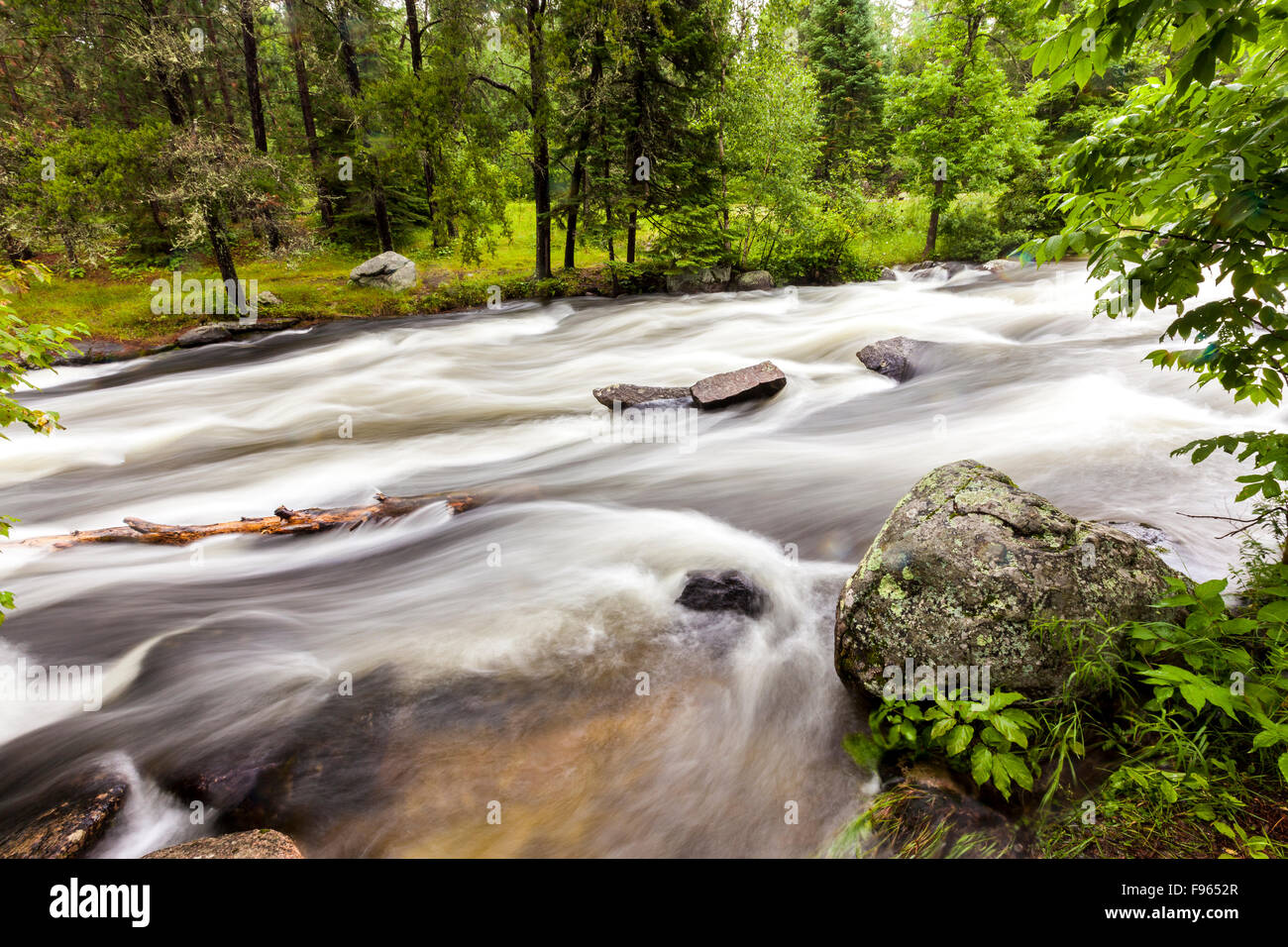 Rushing water provincial park hi-res stock photography and images - Alamy