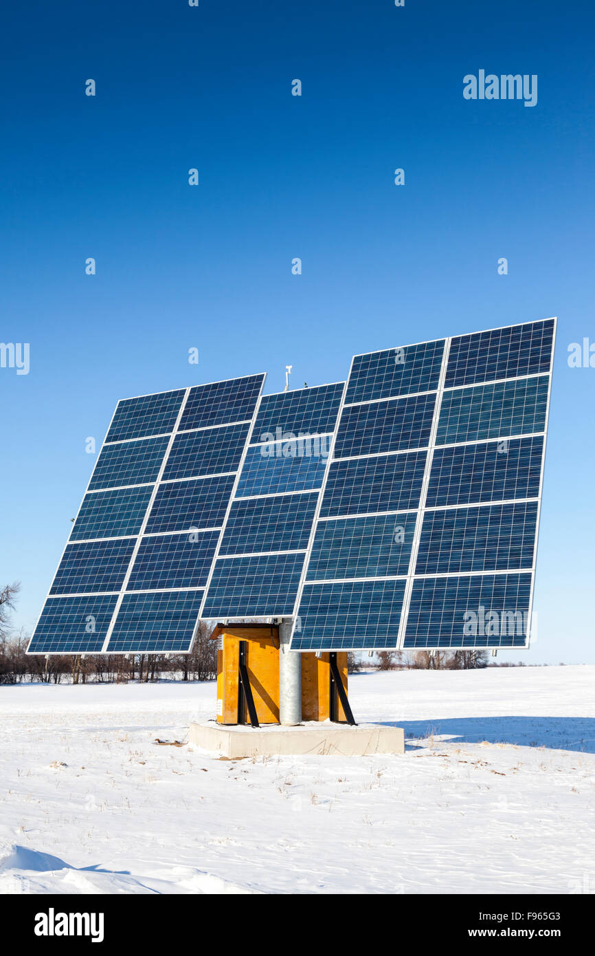 Solar structures hi-res stock photography and images - Alamy