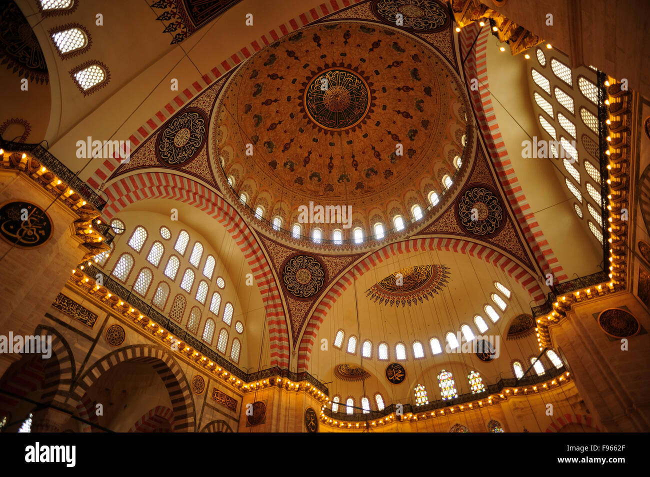 Suleiman or Suleymaniye Mosque, Istanbul, Turkey Stock Photo - Alamy
