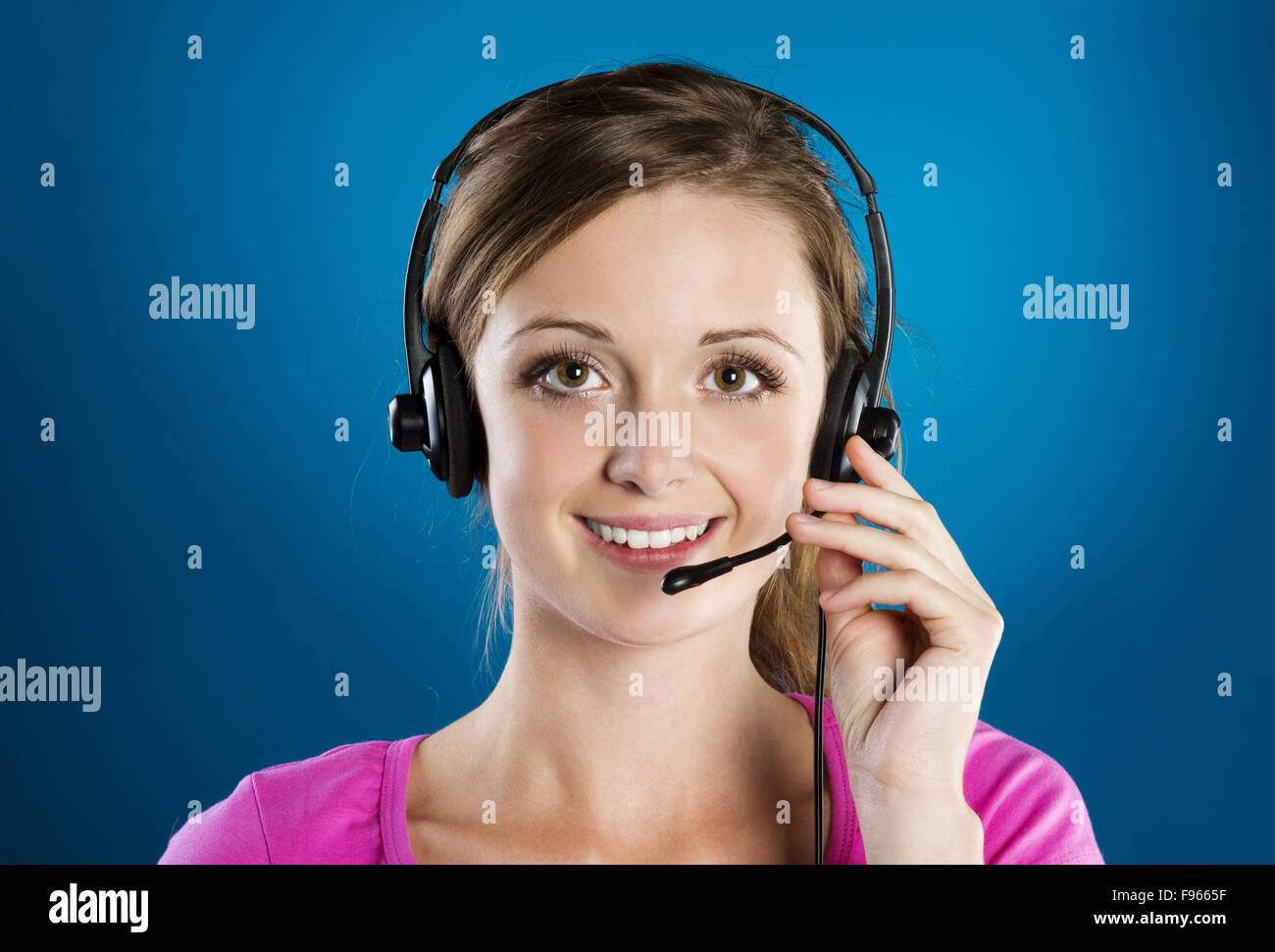 Beautiful customer support girl hi-res stock photography and images - Alamy