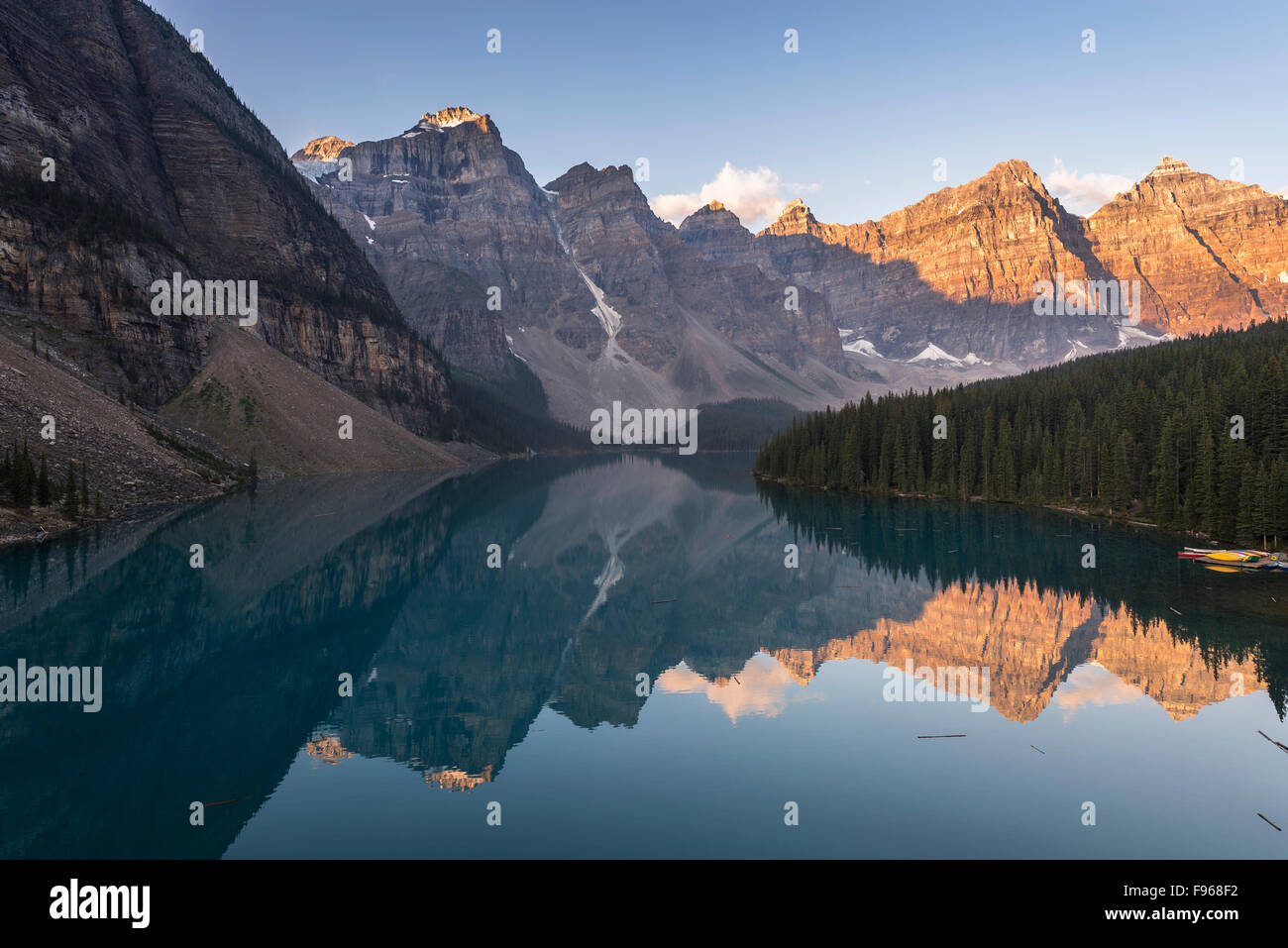 Canoes at moraine lake in the banff national park hi-res stock photography and images - Alamy