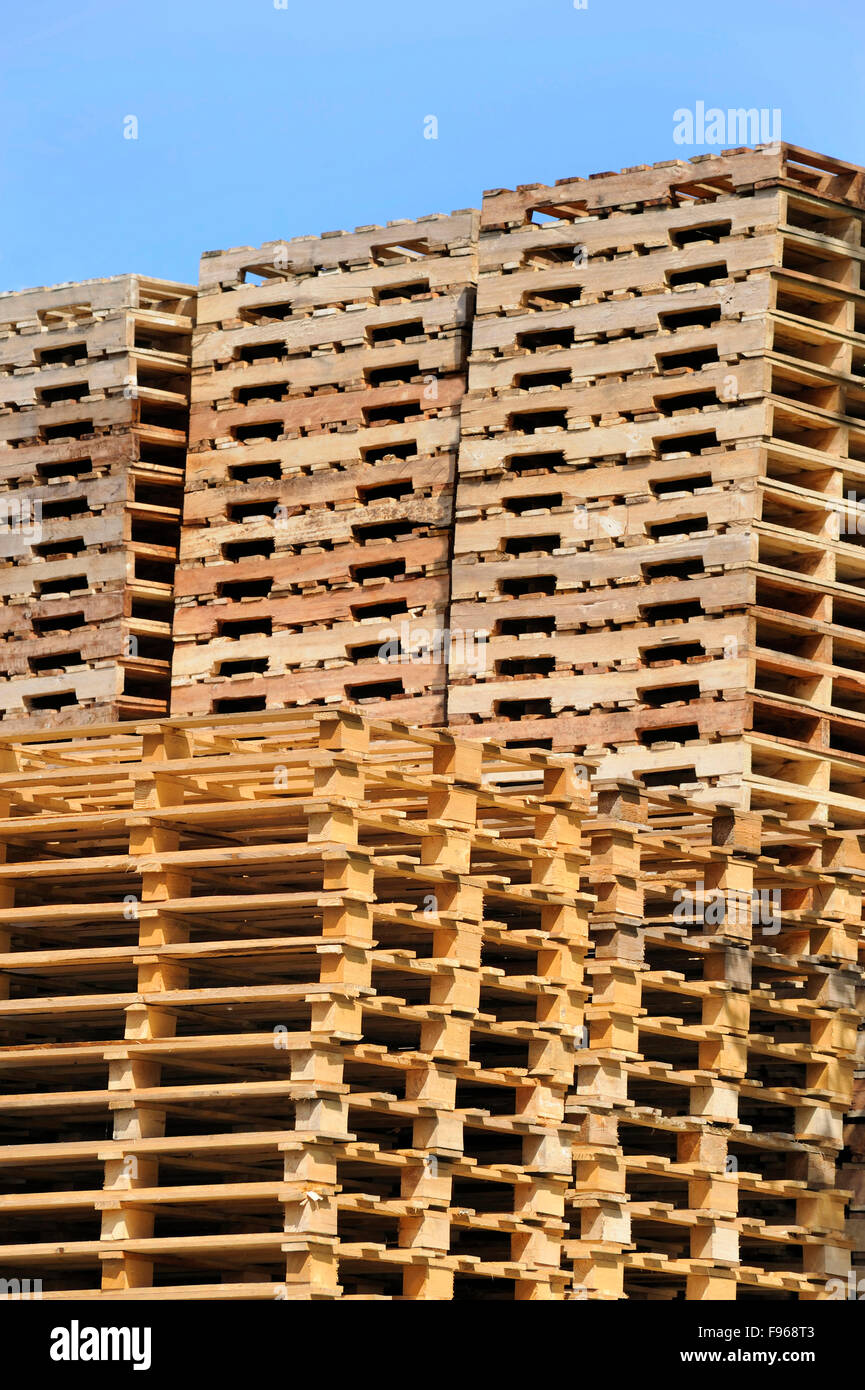 Transporting Pallets High Resolution Stock Photography and Images - Alamy