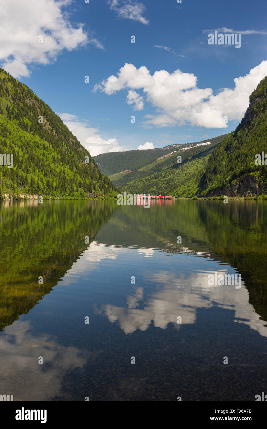 Three Valley Lake Chateau High Resolution Stock Photography and Images ...