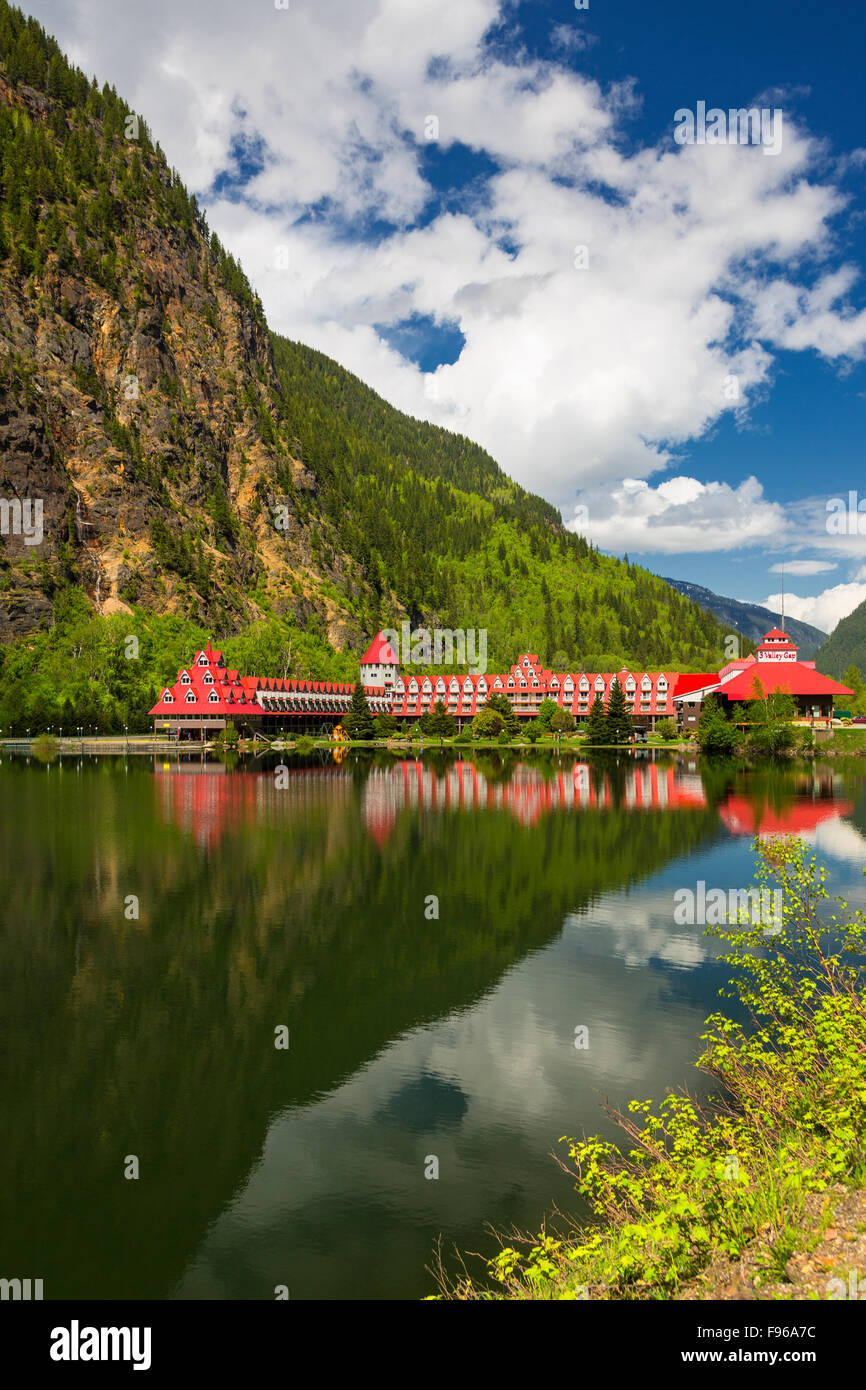 Three Valley Lake Chateau High Resolution Stock Photography and Images ...