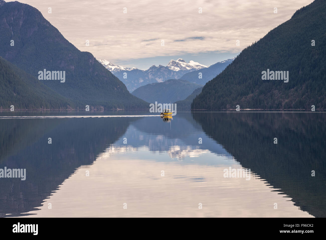 Boat on Alouette Lake in Golden Ears provincial park, Maple Ridge ...