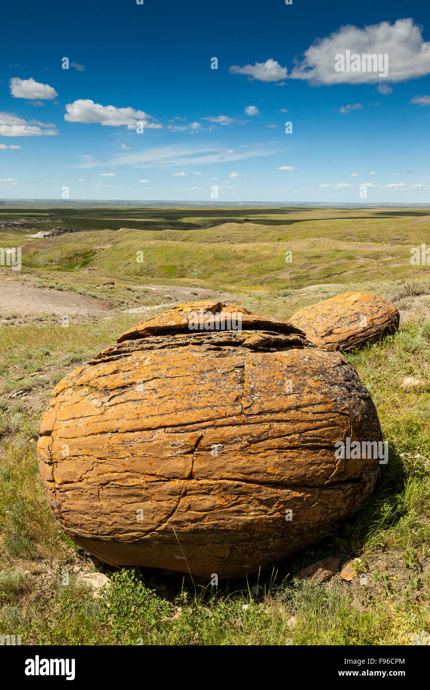 Spherical sandstone concretions hi-res stock photography and images - Alamy