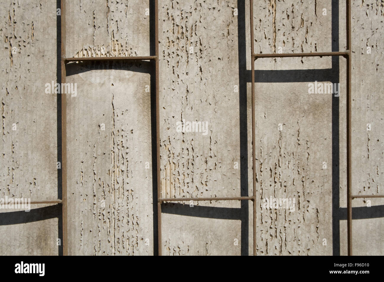 Iron bars hi-res stock photography and images - Alamy