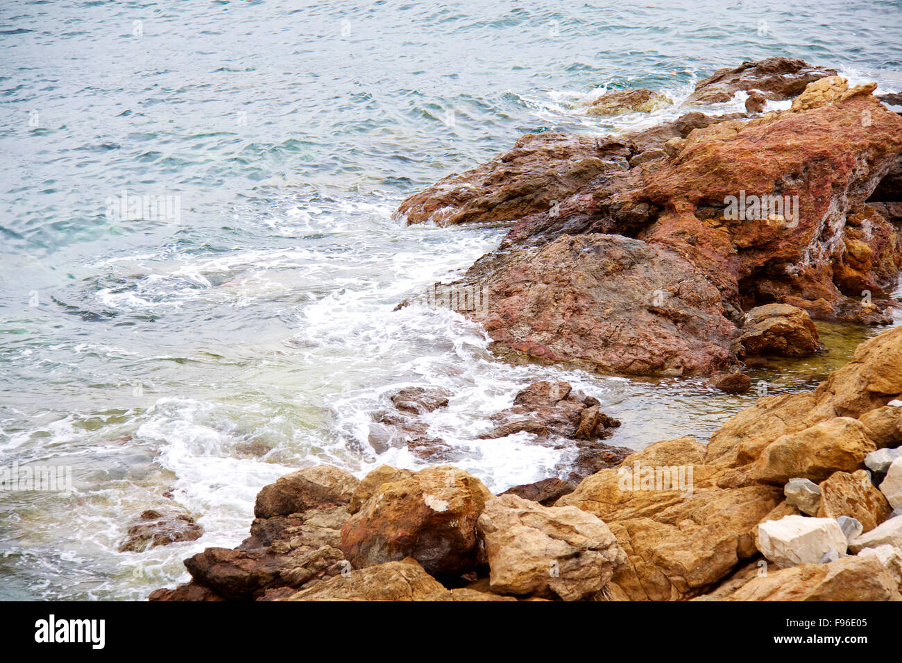 Waves on the Greek seashore Aegean sea Stock Photo - Alamy