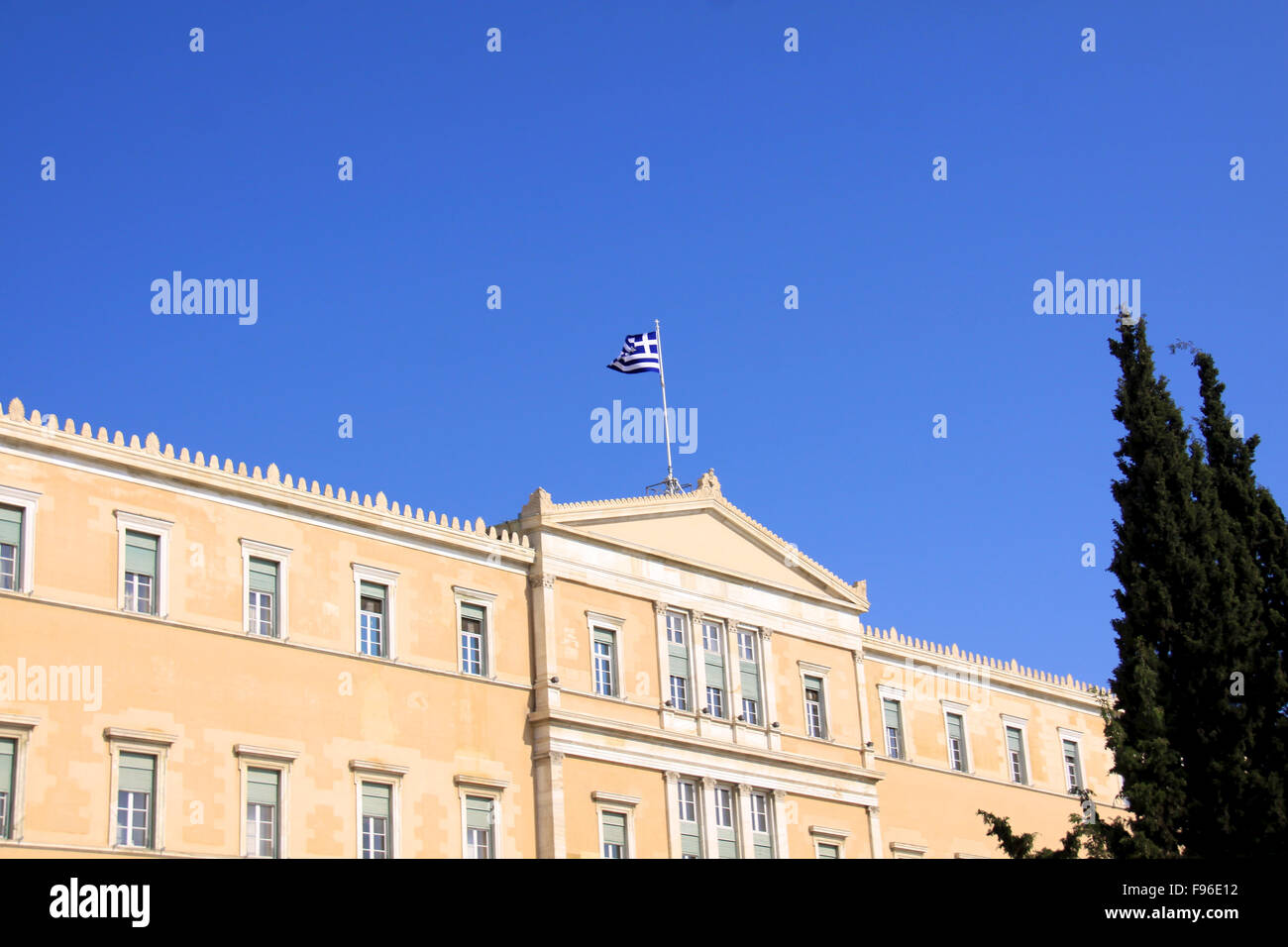 The building of the Greek parliament in Athens Stock Photo - Alamy