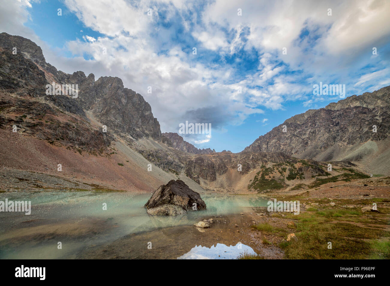 Canada, British Columbia, Chilcotin, alpine lake, Niut Range, Coast ...