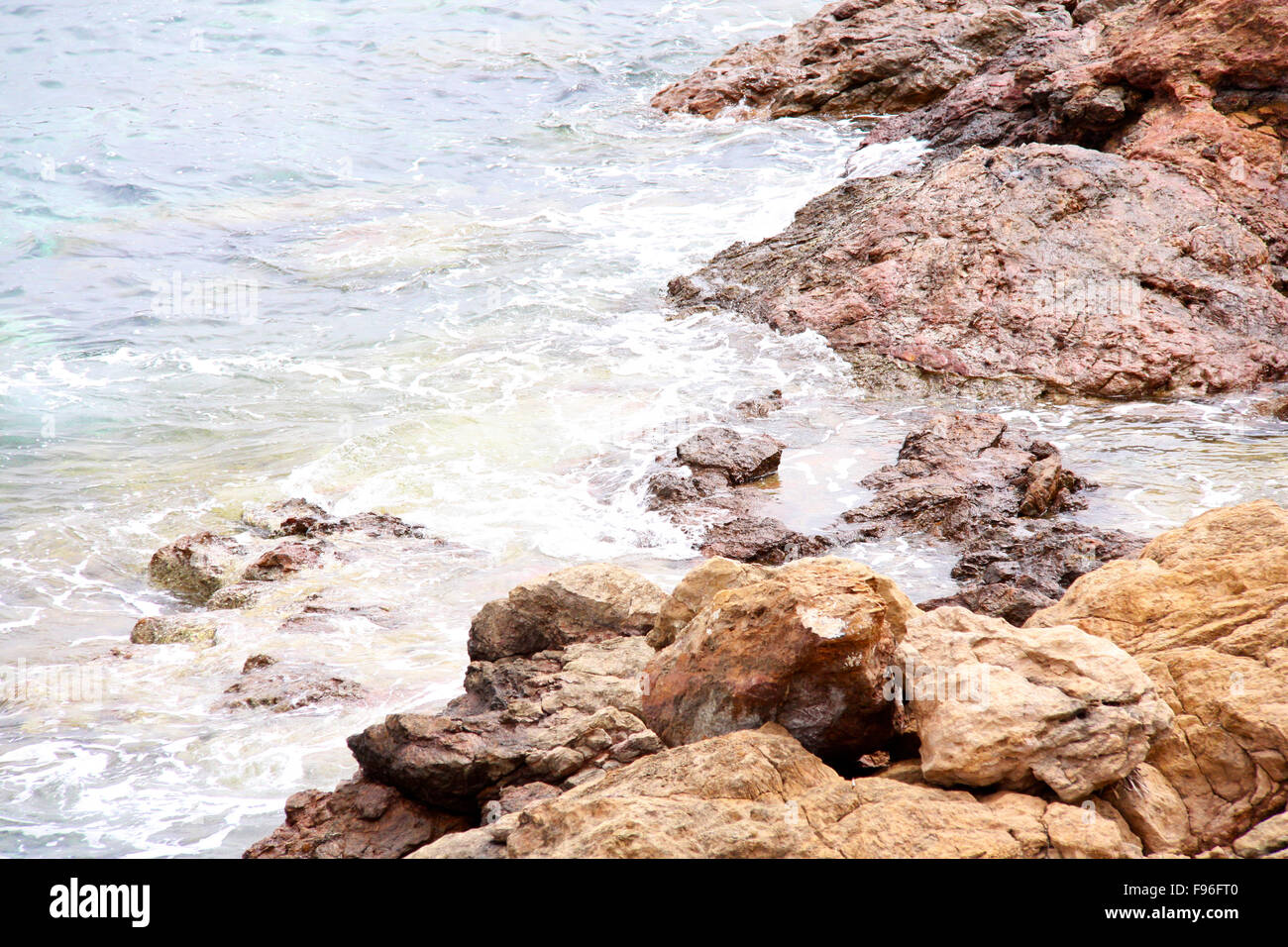 Waves on the Greek seashore Aegean sea Stock Photo - Alamy