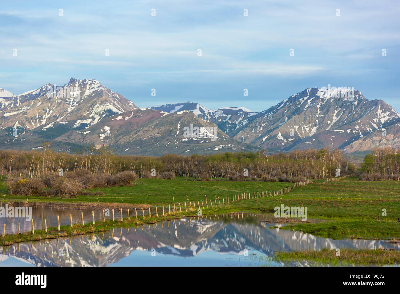 Twin butte hi-res stock photography and images - Alamy