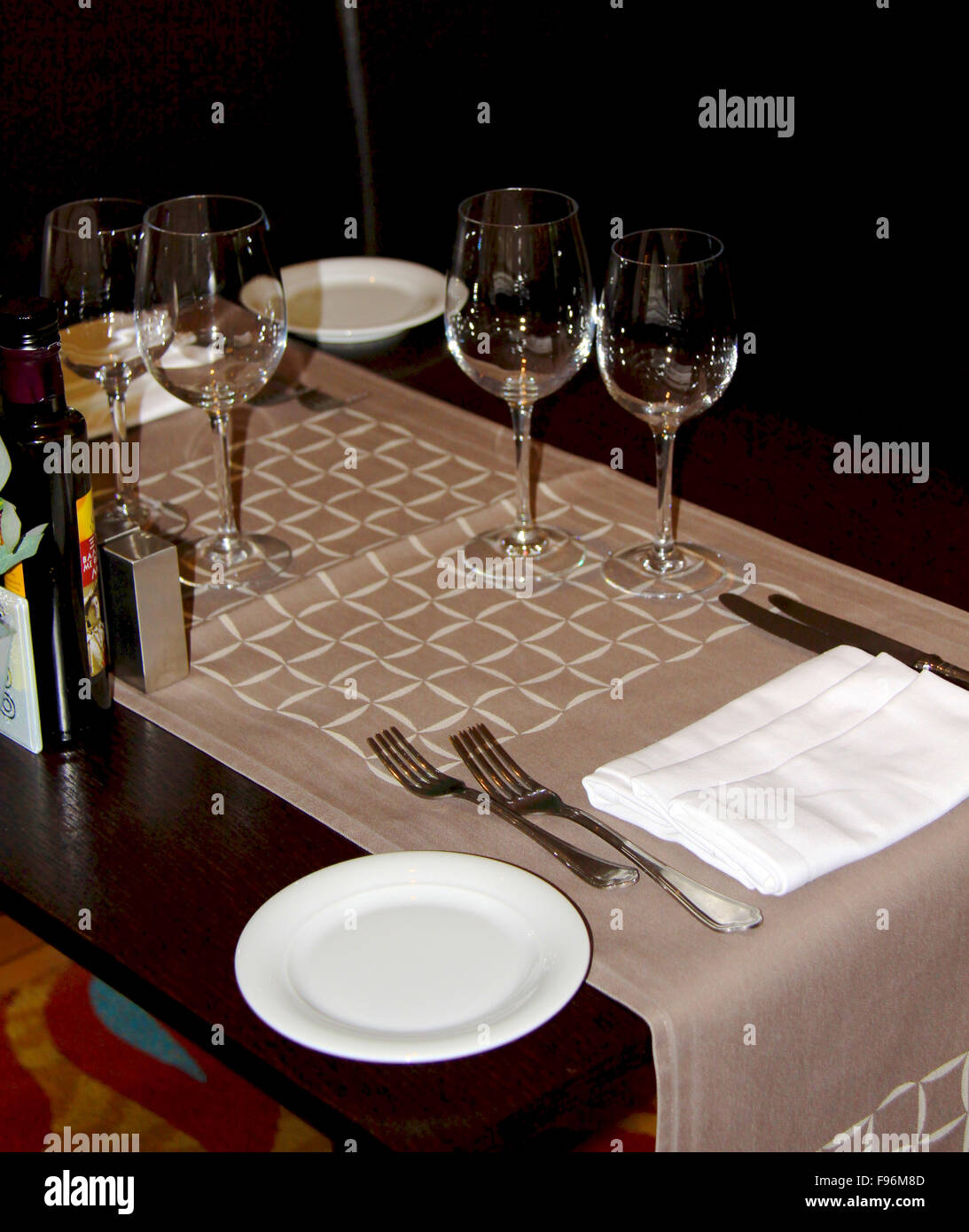 Restaurant table arrangement Stock Photo - Alamy