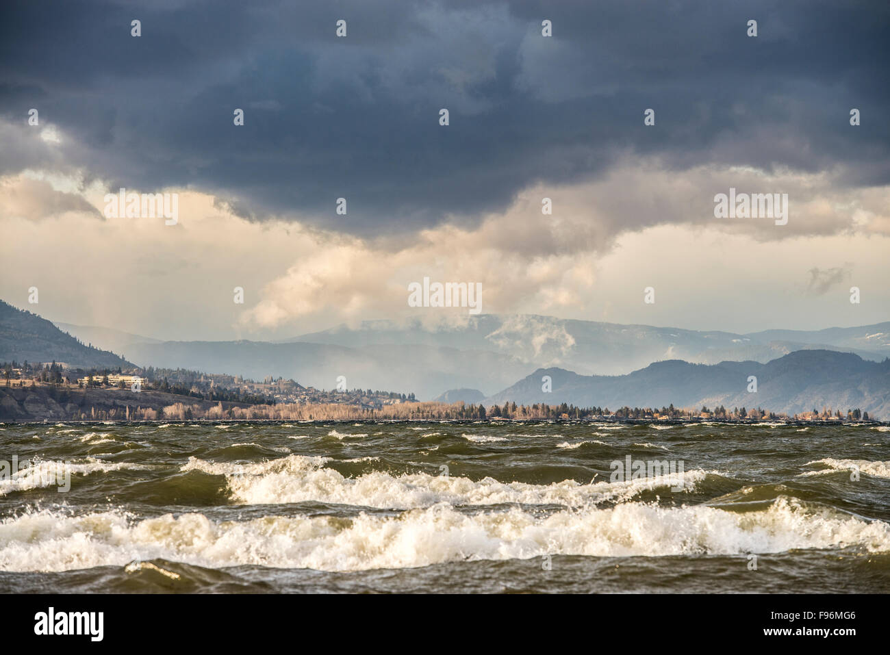 Windy day hi-res stock photography and images - Alamy