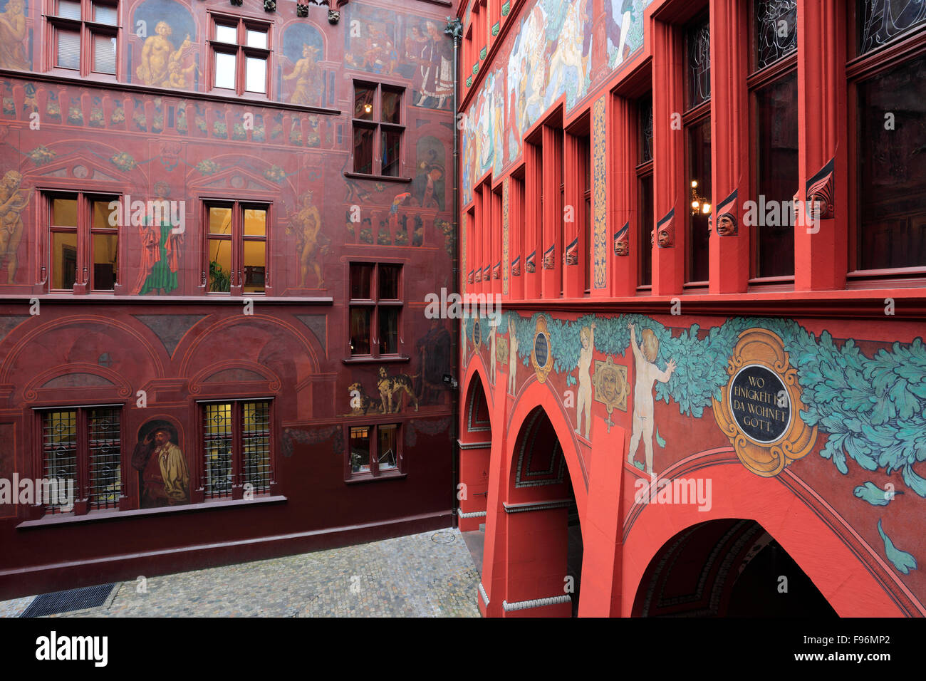 Exterior of the colorful Rathaus building (town hall) Marketplaz, city ...