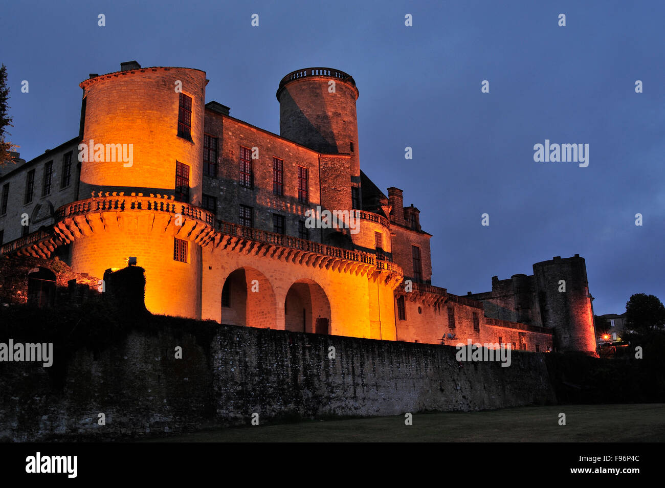 Duras hi-res stock photography and images - Alamy