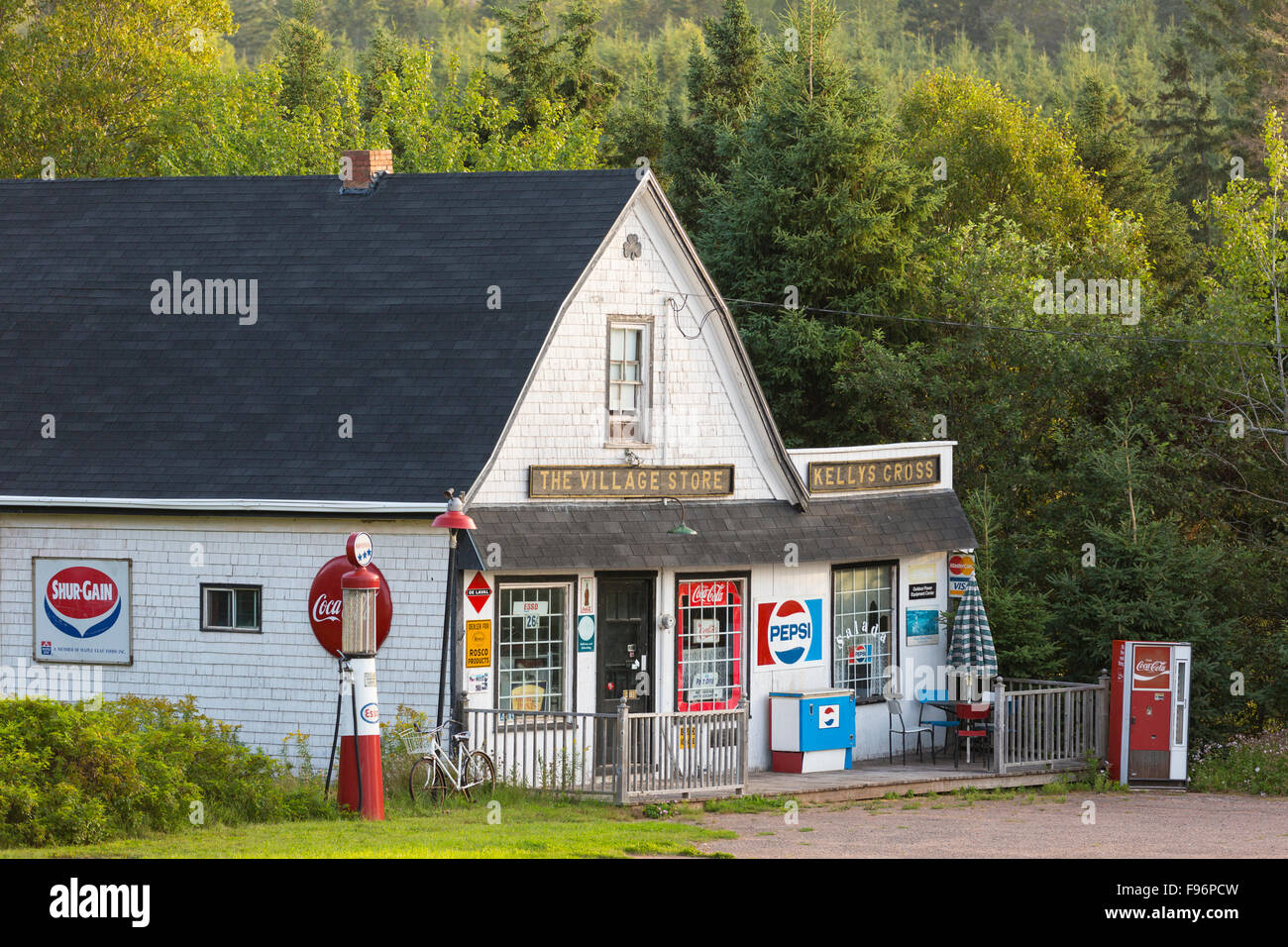 Country General Store, Kelly's Cross, Prince Edward Island, Canada ...