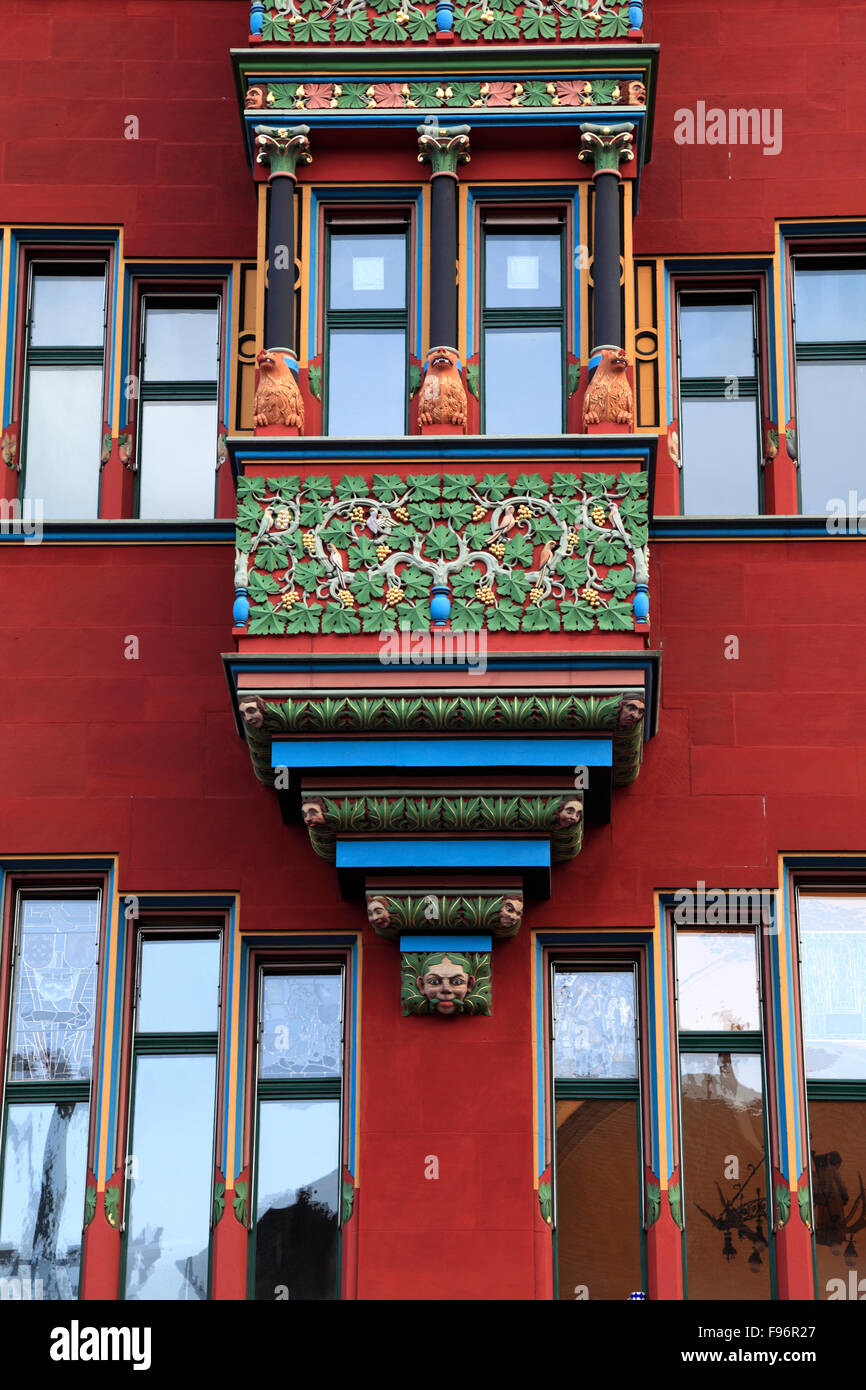 Exterior of the colorful Rathaus building (town hall) Marketplaz, city ...