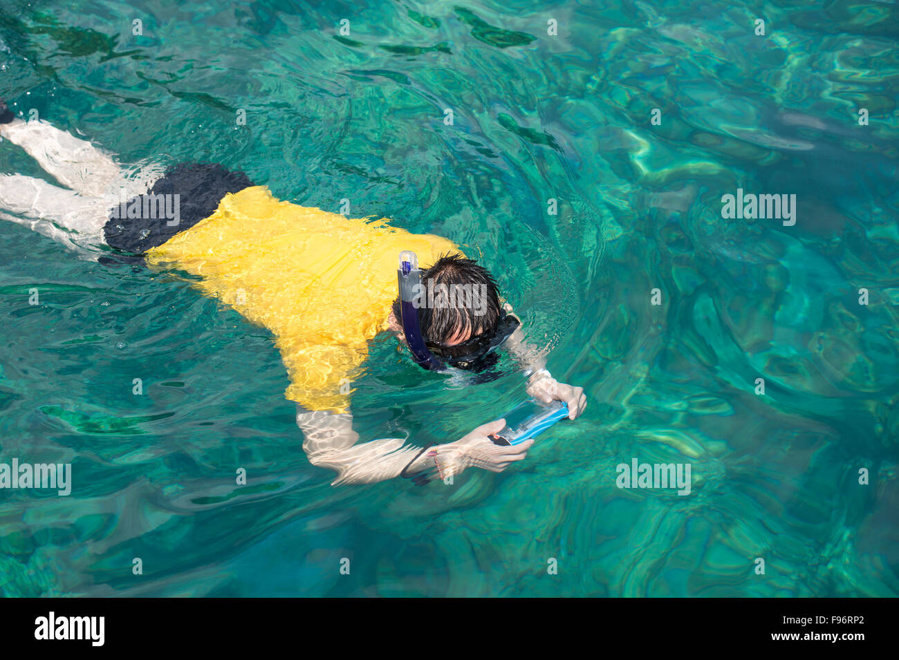 Male scuba diver hi-res stock photography and images - Alamy