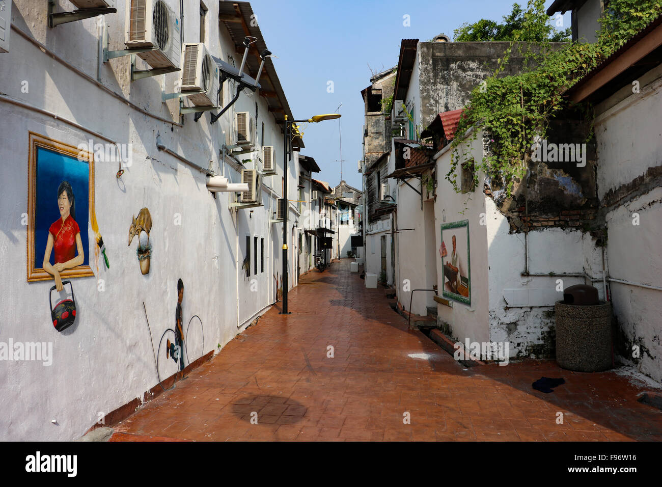 Melaka street art hi-res stock photography and images - Alamy