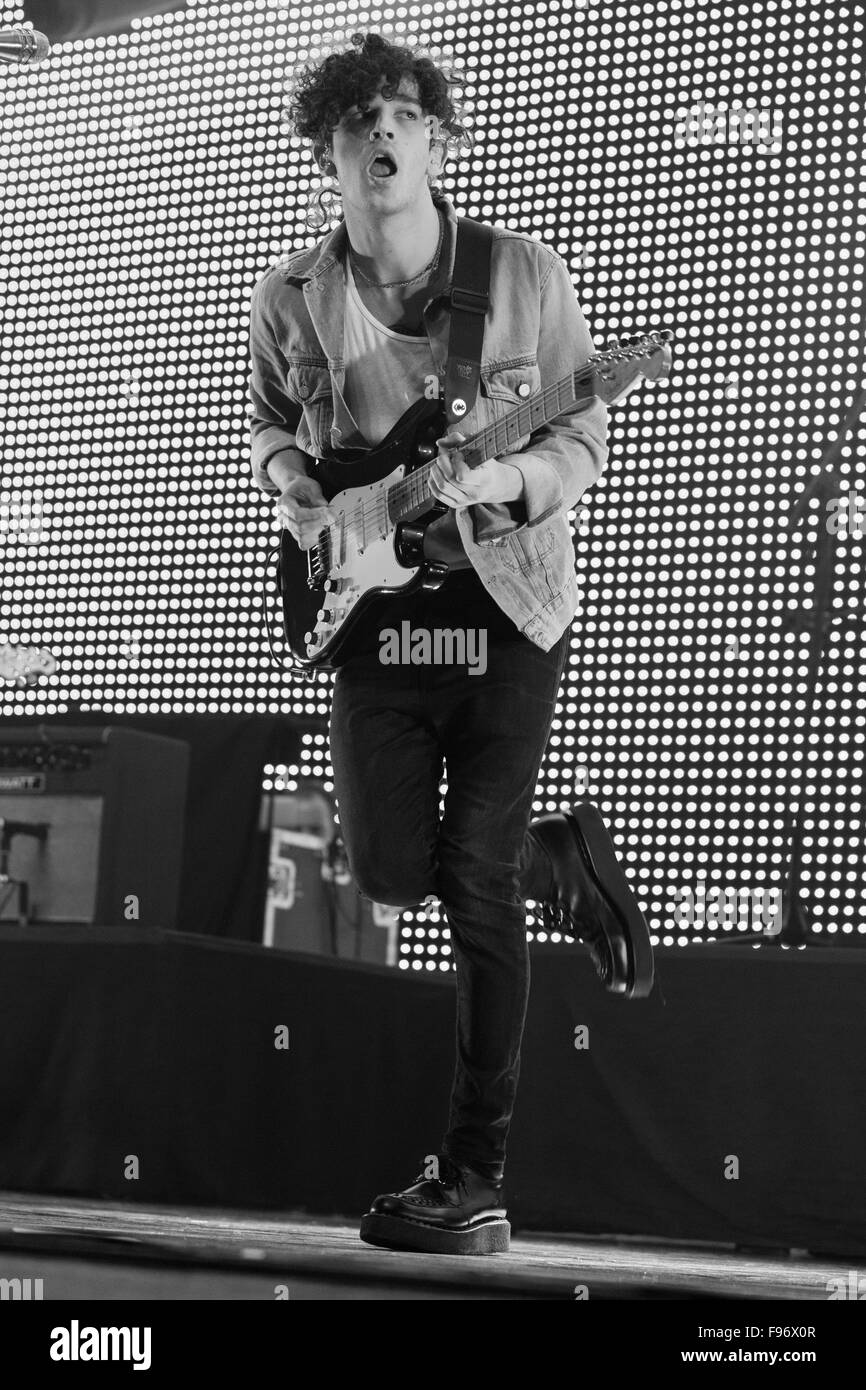"matthew healy" Black and White Stock Photos & Images - Alamy