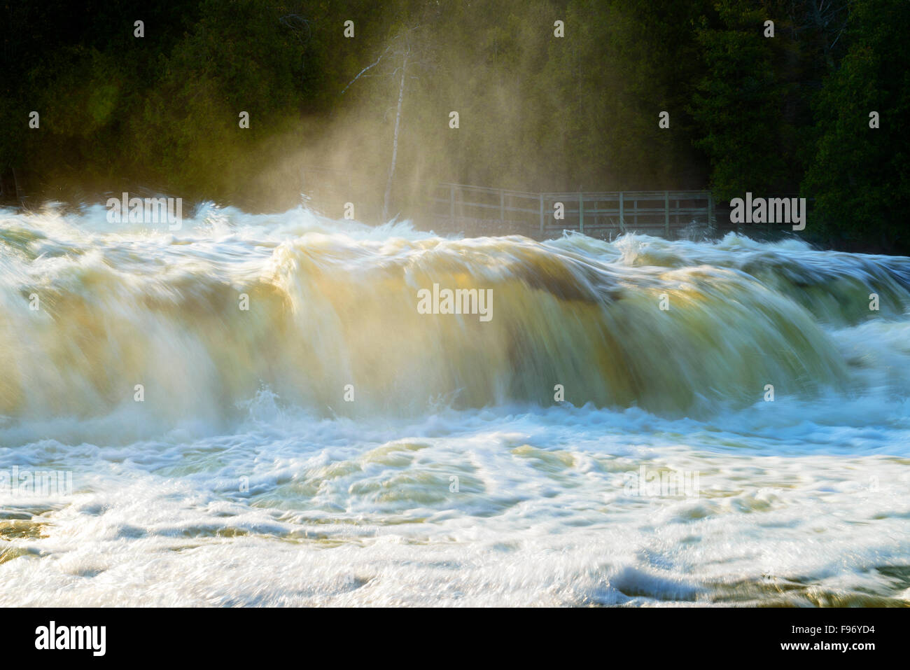 Mist over water hi-res stock photography and images - Alamy