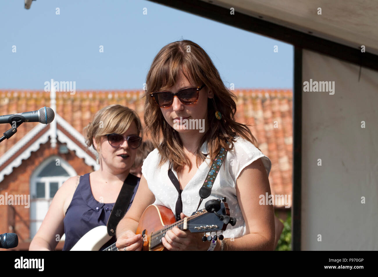 Kerrie Ough and Sue Passmore of Canadian band the Good Lovelies on ...