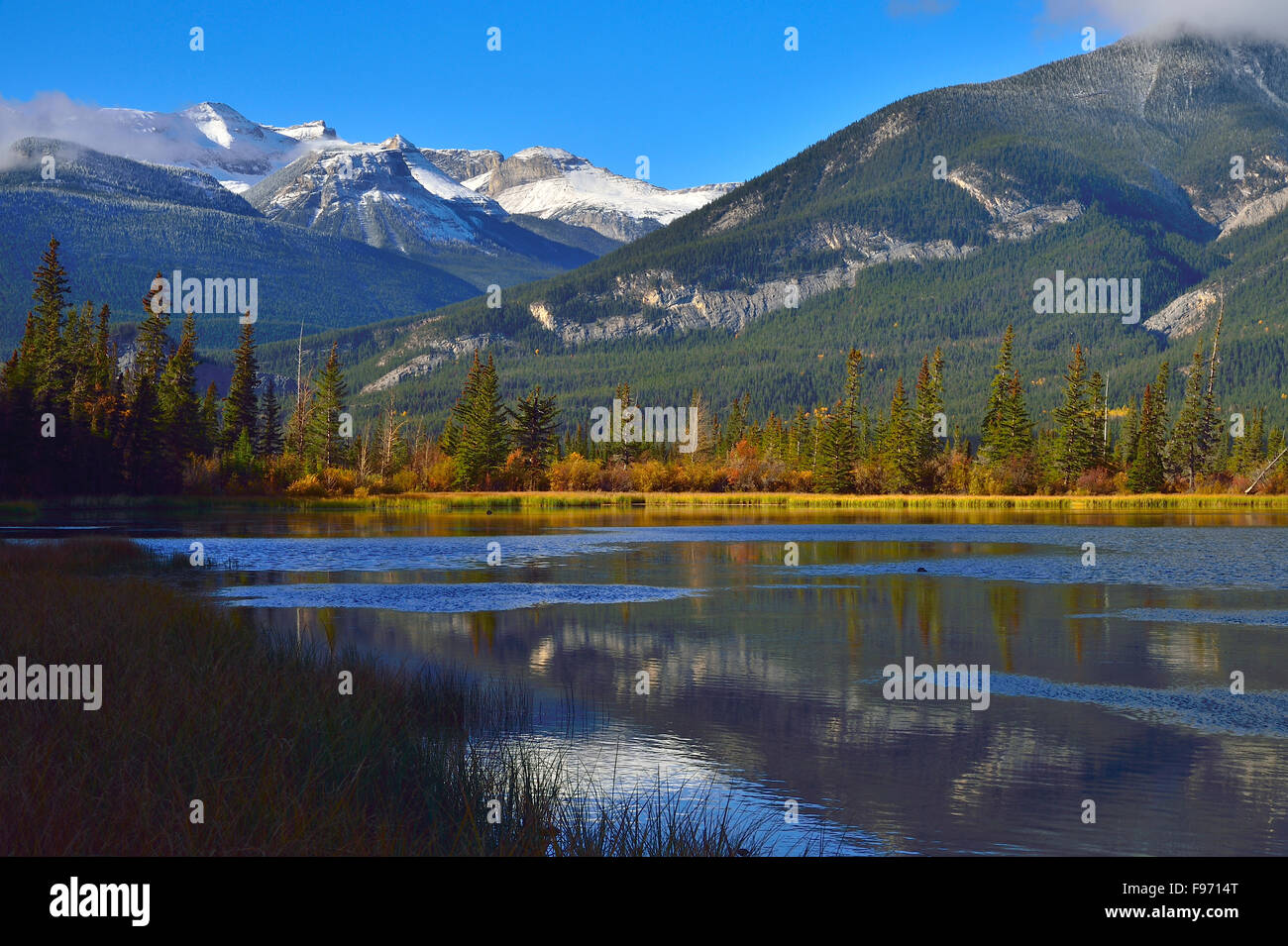 Landscape in canada showing hi-res stock photography and images - Alamy