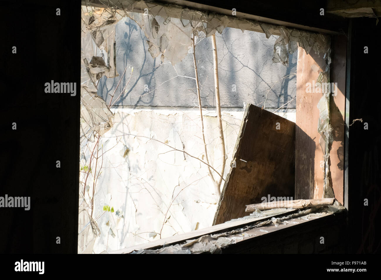 Uninviting place hi-res stock photography and images - Alamy