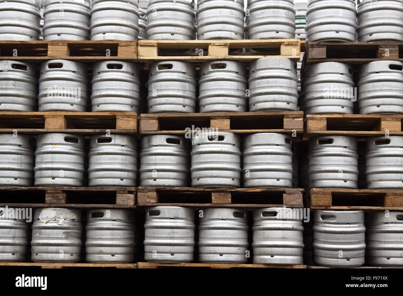 Stack aluminum beer barrels kegs hi-res stock photography and images ...