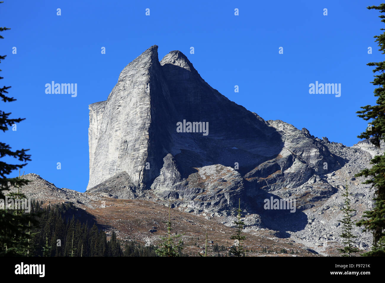 Gimli peak valhalla park hi-res stock photography and images - Alamy