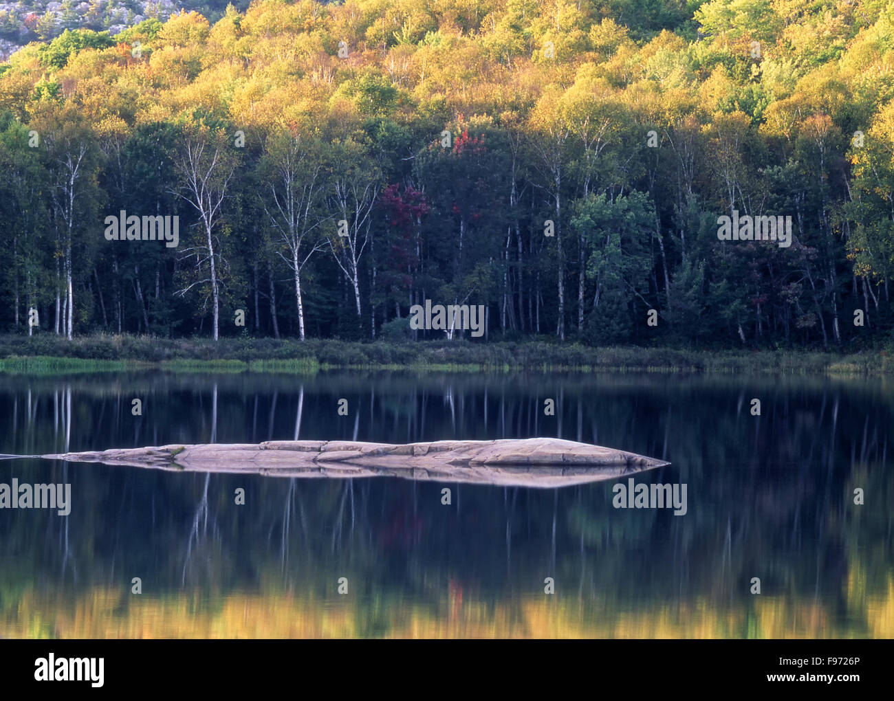 George Lake, Killarney Provincial Park, Ontario, Canada Stock Photo - Alamy