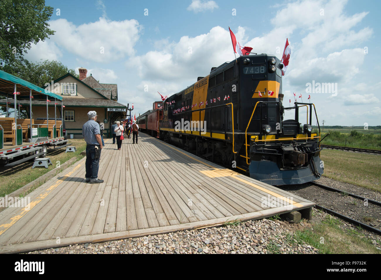 The Alberta Prairie Railway Museum excursion train at Big Valley ...