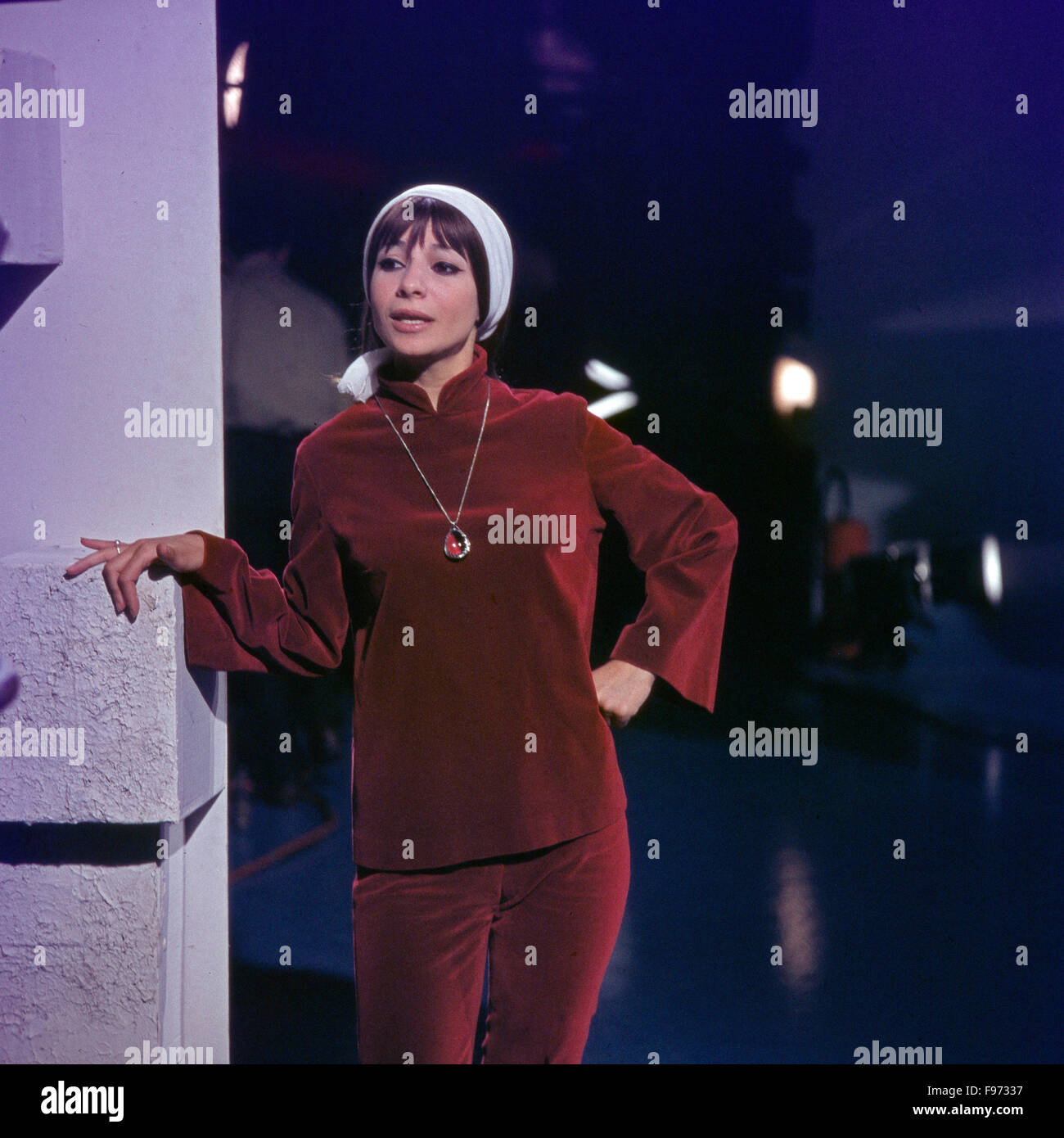 Esther ofarim hi-res stock photography and images - Alamy