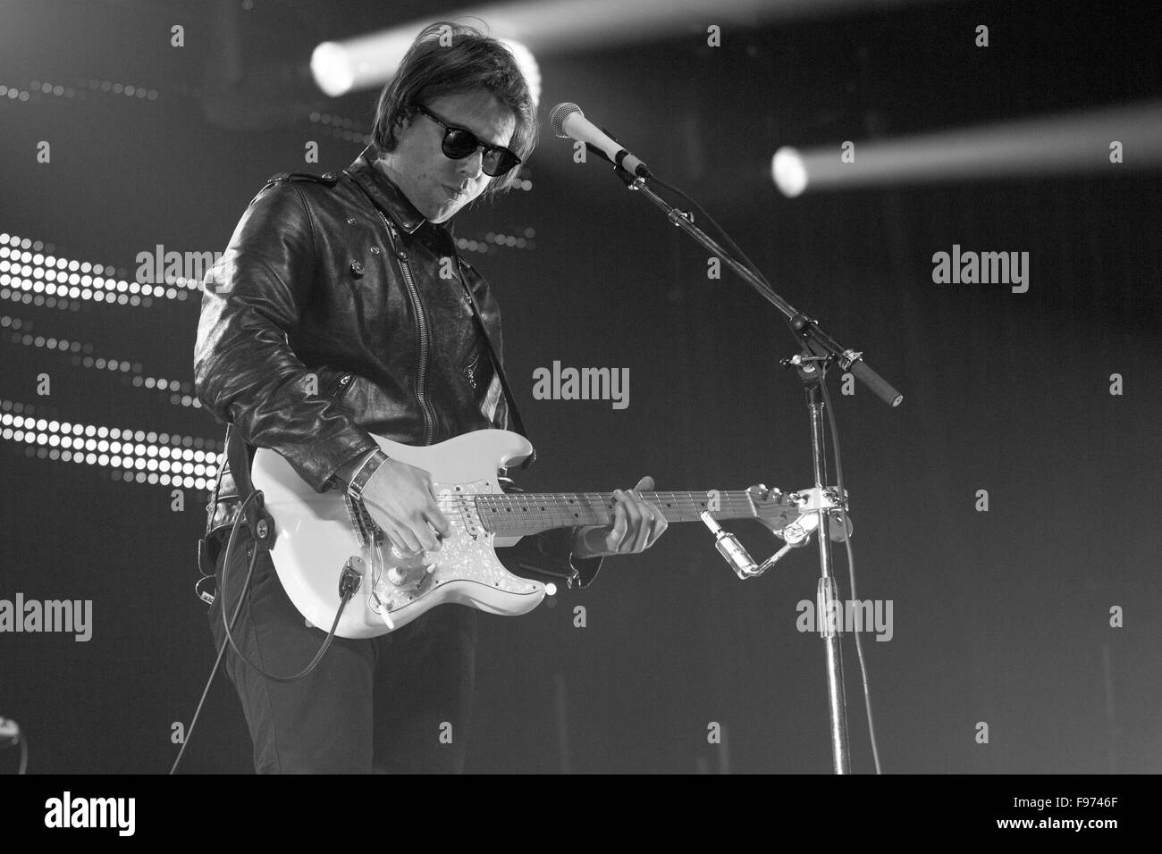 Los Angeles, California, USA. 13th Dec, 2015. Guitarist JEREMY FREEDMAN ...