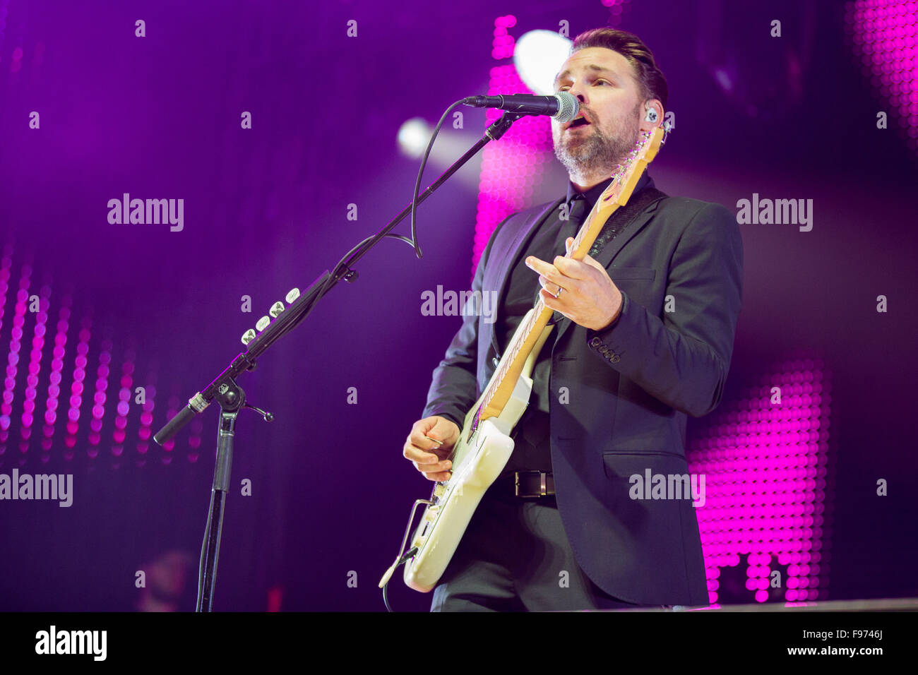 Los Angeles, California, USA. 13th Dec, 2015. Guitarist KENNETH HARRIS ...